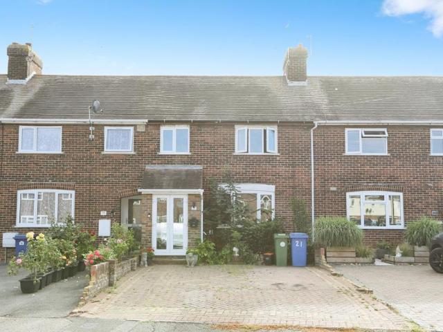 4 bedroom terraced house for sale