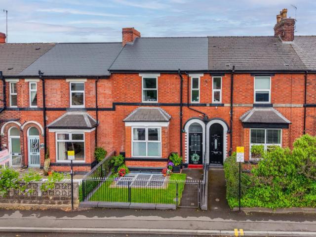 4 bedroom terraced house for sale