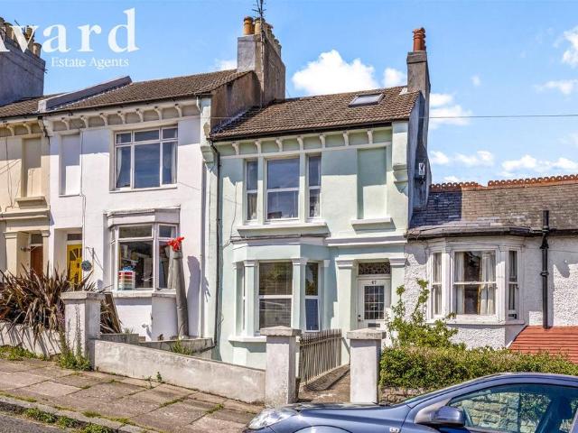 4 bedroom terraced house for sale