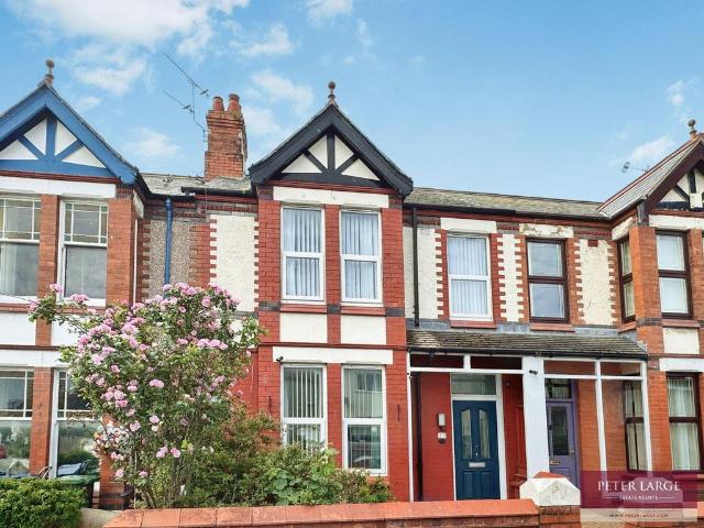 4 bedroom terraced house for sale