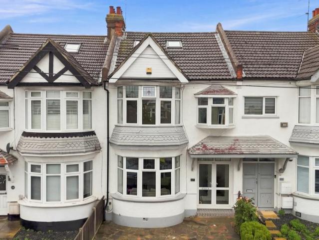 4 bedroom terraced house for sale