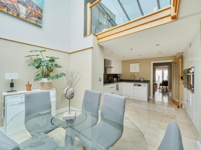 4 bedroom terraced house for sale