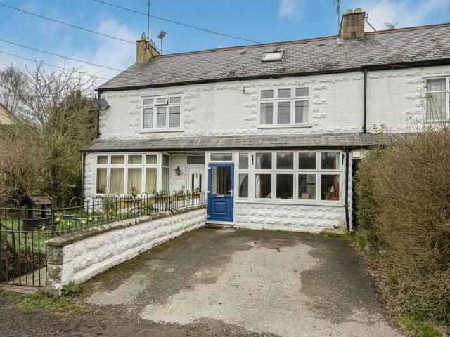 4 bedroom terraced house for sale