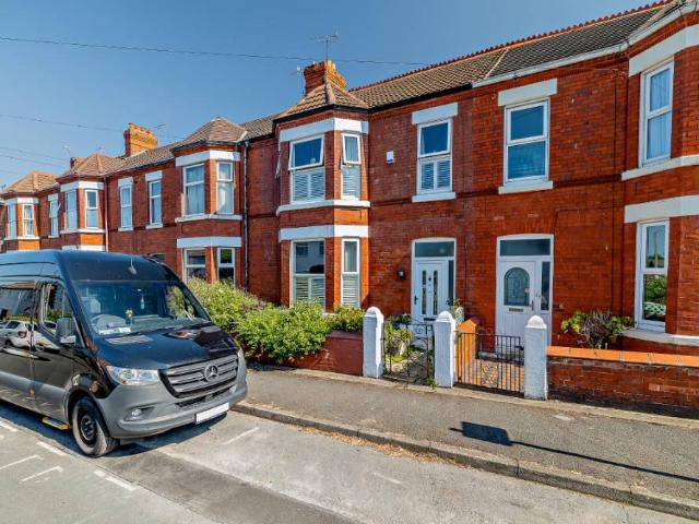 4 bedroom terraced house for sale