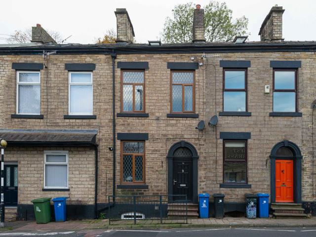 4 bedroom terraced house for sale