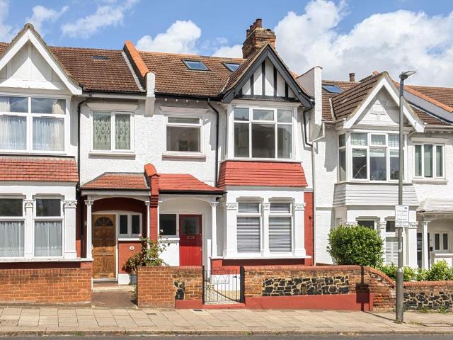 4 bedroom terraced house for sale