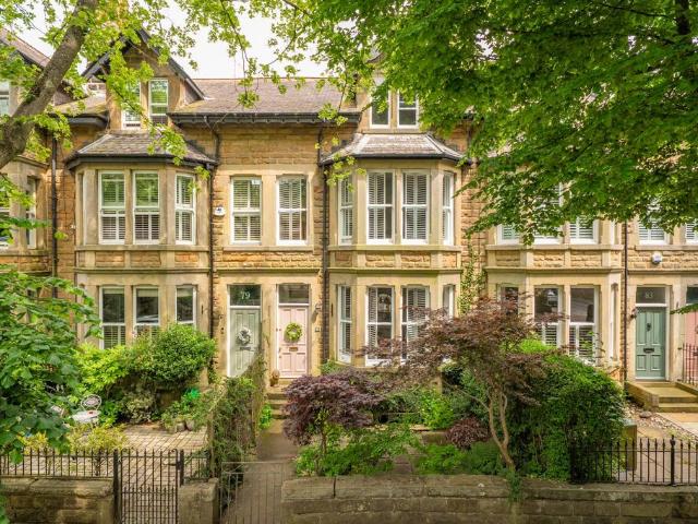 4 bedroom terraced house for sale