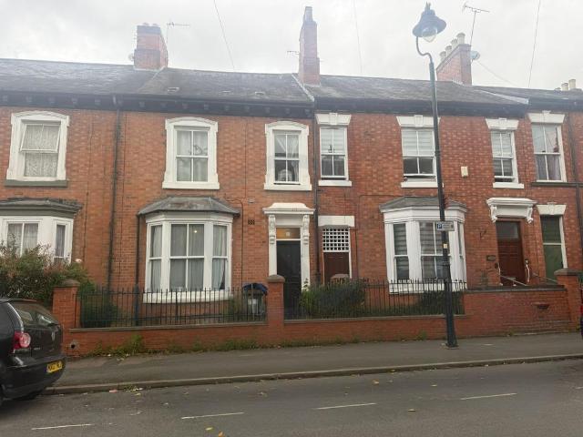 4 bedroom terraced house for sale