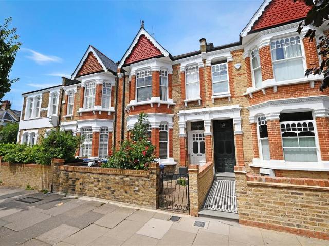 4 bedroom terraced house for sale