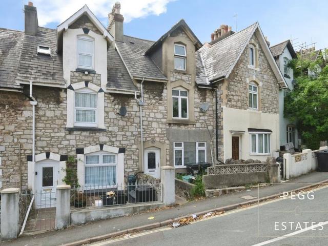 4 bedroom terraced house for sale