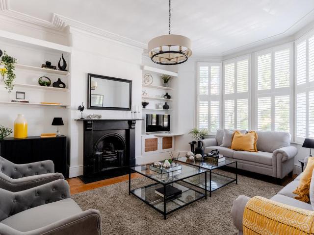 4 bedroom terraced house for sale