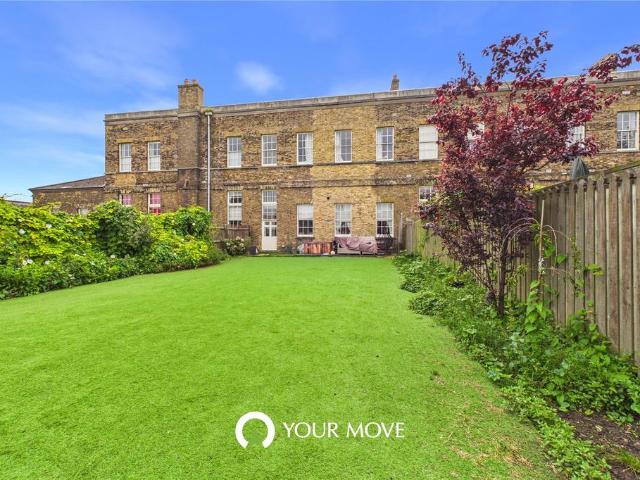 4 bedroom terraced house for sale