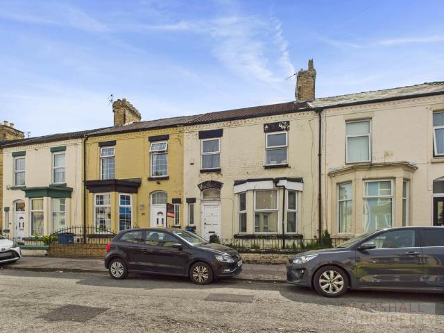 4 bedroom terraced house for sale