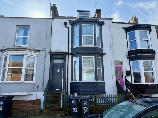 4 bedroom terraced house for sale