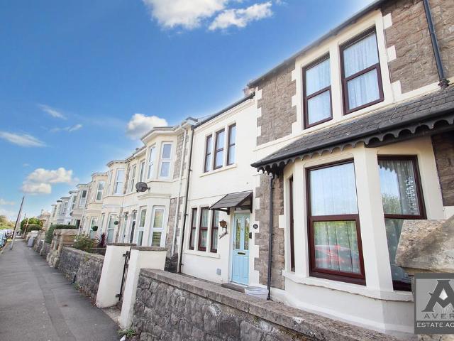 4 bedroom terraced house for sale