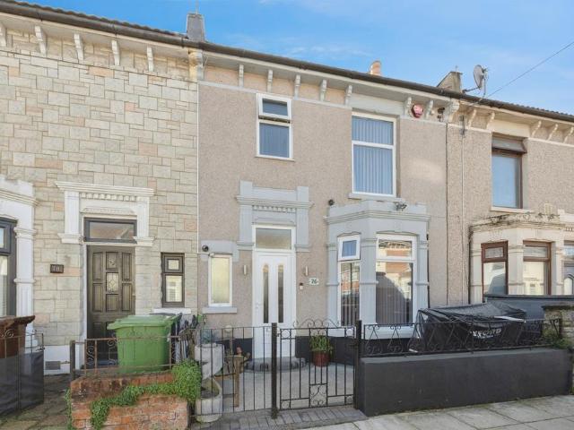 4 bedroom terraced house for sale
