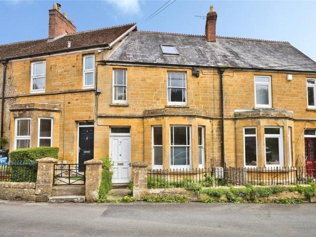4 bedroom terraced house for sale