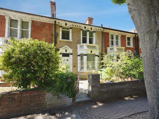 4 bedroom terraced house for sale