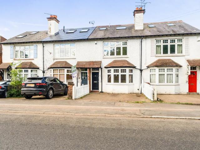 4 bedroom terraced house for sale