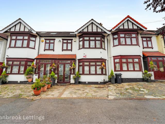 4 bedroom terraced house for sale