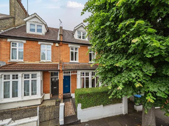 4 bedroom terraced house for sale
