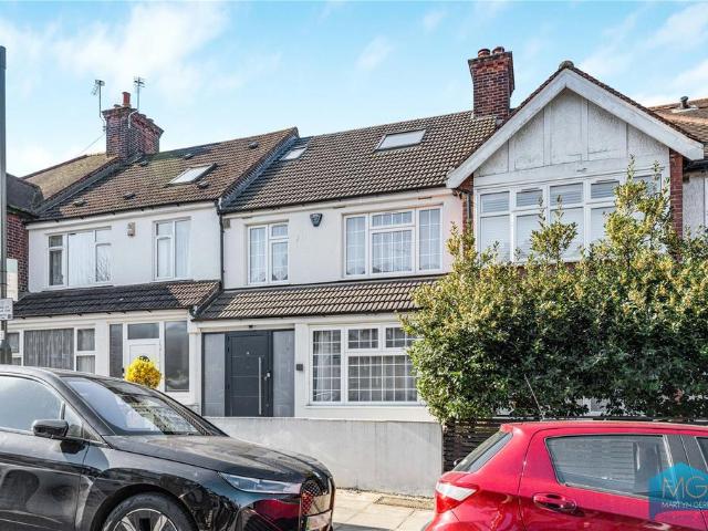 5 bedroom terraced house for sale