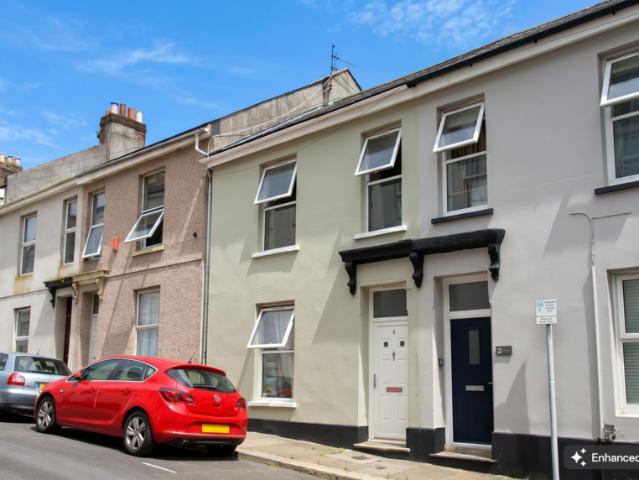 4 bedroom terraced house for sale