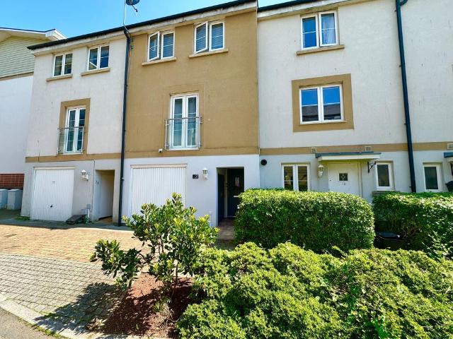 4 bedroom terraced house for sale