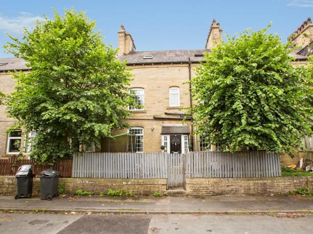 4 bedroom terraced house for sale