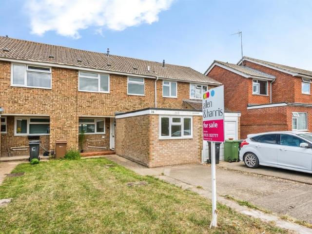 4 bedroom terraced house for sale