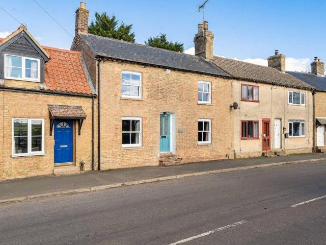 4 bedroom terraced house for sale