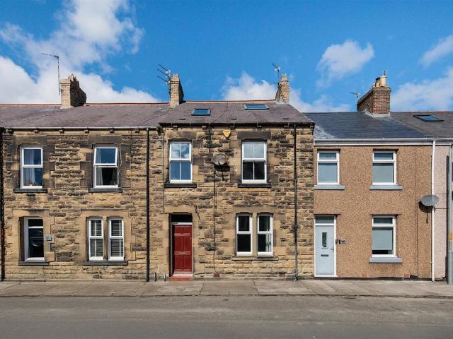 4 bedroom terraced house for sale
