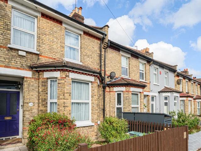 4 bedroom terraced house for sale