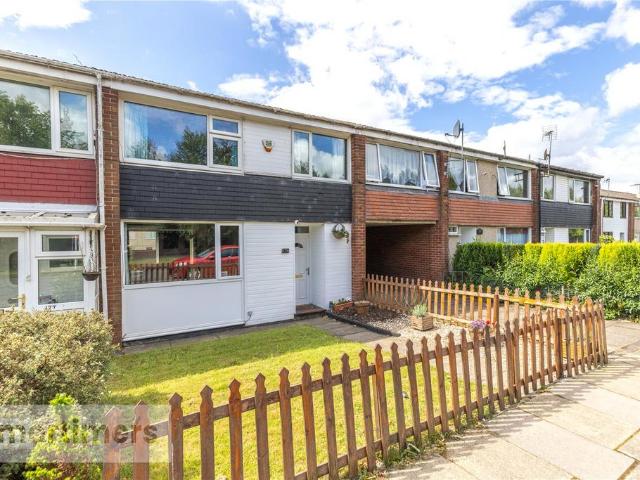 4 bedroom terraced house for sale