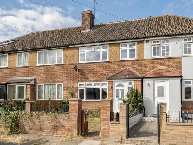 4 bedroom terraced house for sale