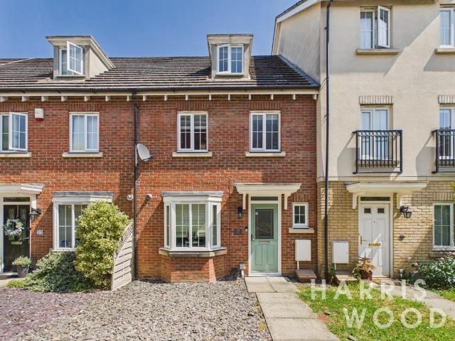 4 bedroom terraced house for sale