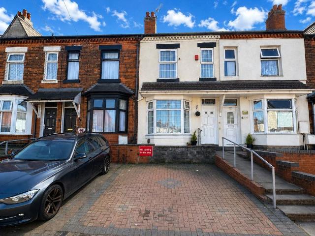 4 bedroom terraced house for sale