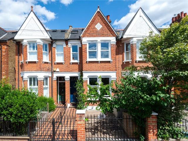 4 bedroom terraced house for sale