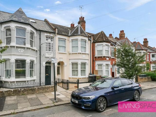 4 bedroom terraced house for sale