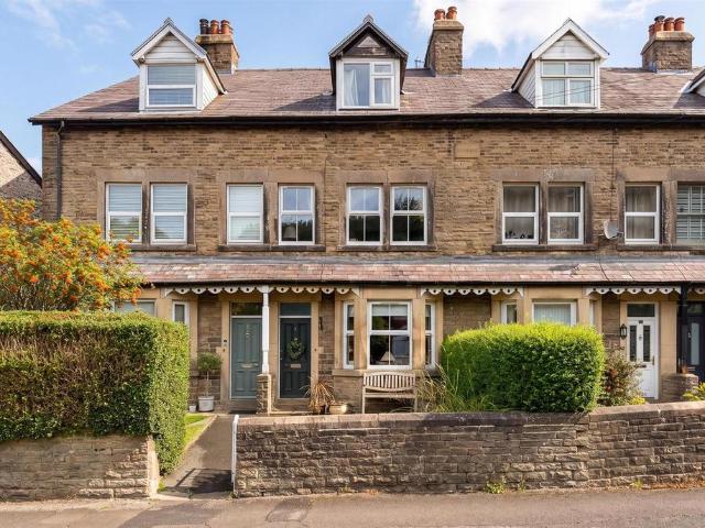 4 bedroom terraced house for sale