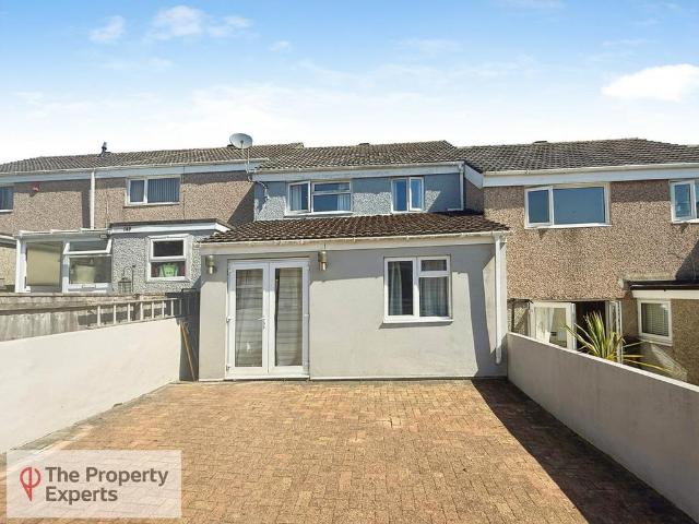 4 bedroom terraced house for sale