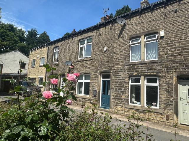 4 bedroom terraced house for sale