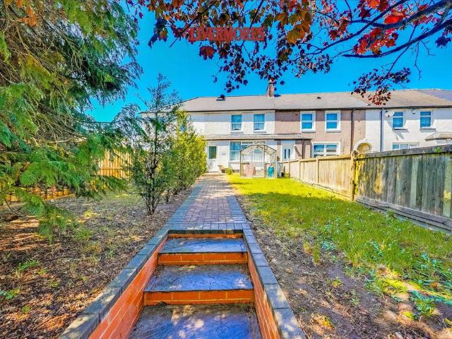 4 bedroom terraced house for sale