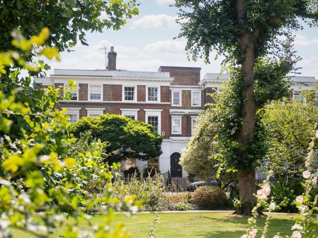4 bedroom terraced house for sale