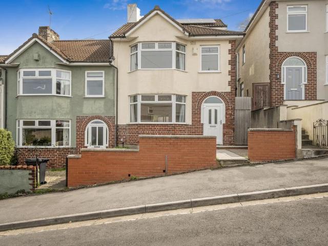 4 bedroom terraced house for sale