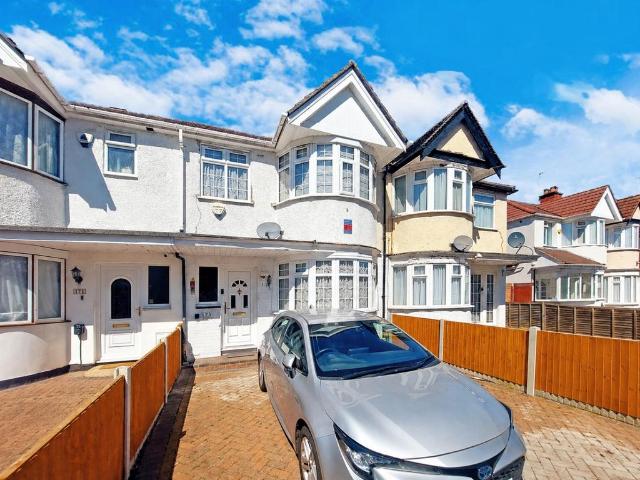 4 bedroom terraced house for sale