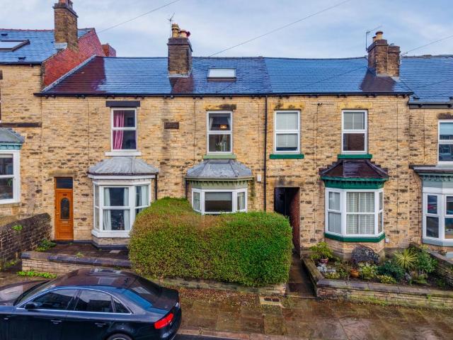 4 bedroom terraced house for sale
