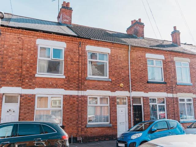 4 bedroom terraced house for sale