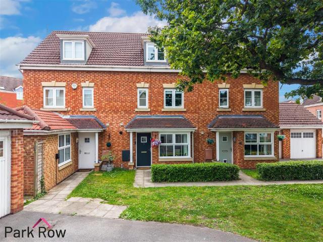 4 bedroom terraced house for sale