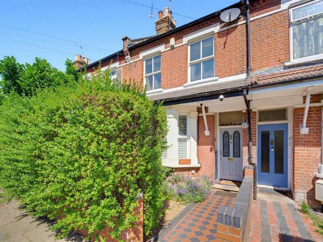 4 bedroom terraced house for sale